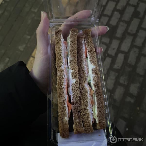 Отзыв о Сэндвич Вкусвилл "Классика с лососем | Хороший перекус :)